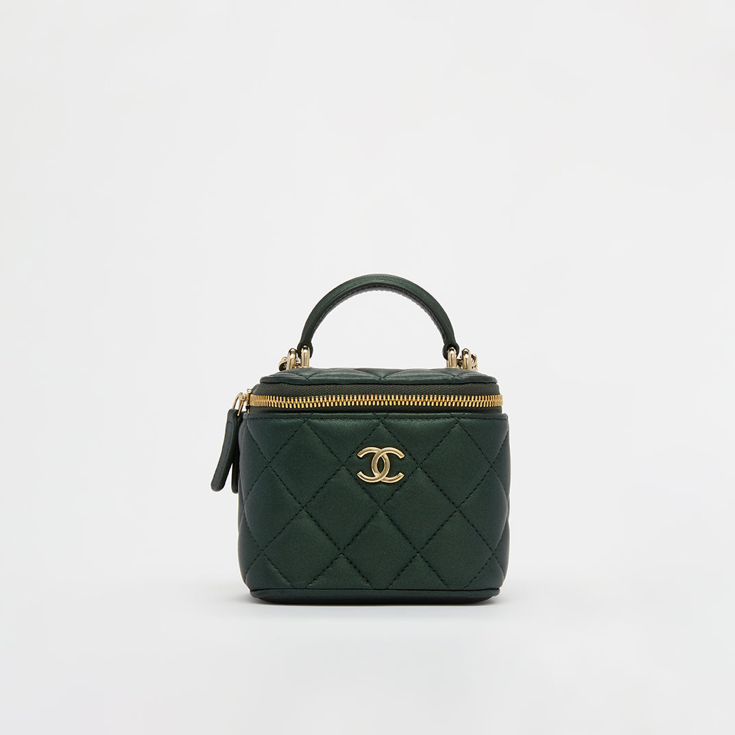 CHANEL Mini CC Caviar Vanity Case in Green | COCOON